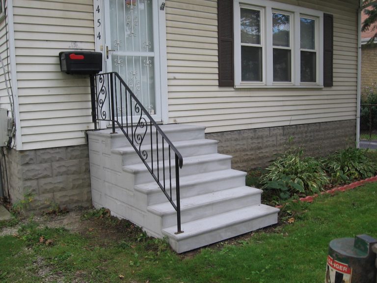 Precast Concrete Steps in Chicago, IL – Unit Step Company